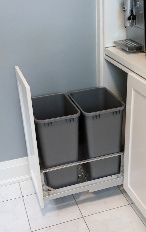 Built-in mudroom pantry - Contemporary - Kitchen - Toronto - by Corner ...