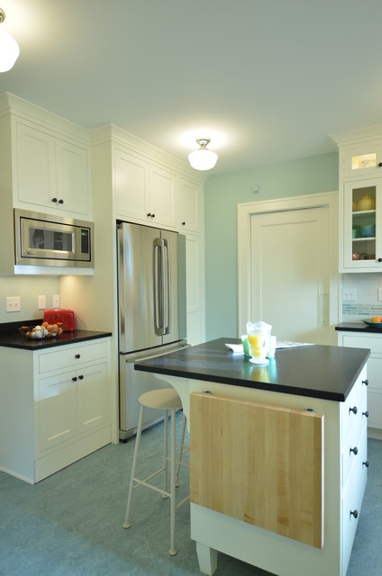 Bungalow Kitchen Remodel - Kitchen - Portland - by Craftsman Design and ...