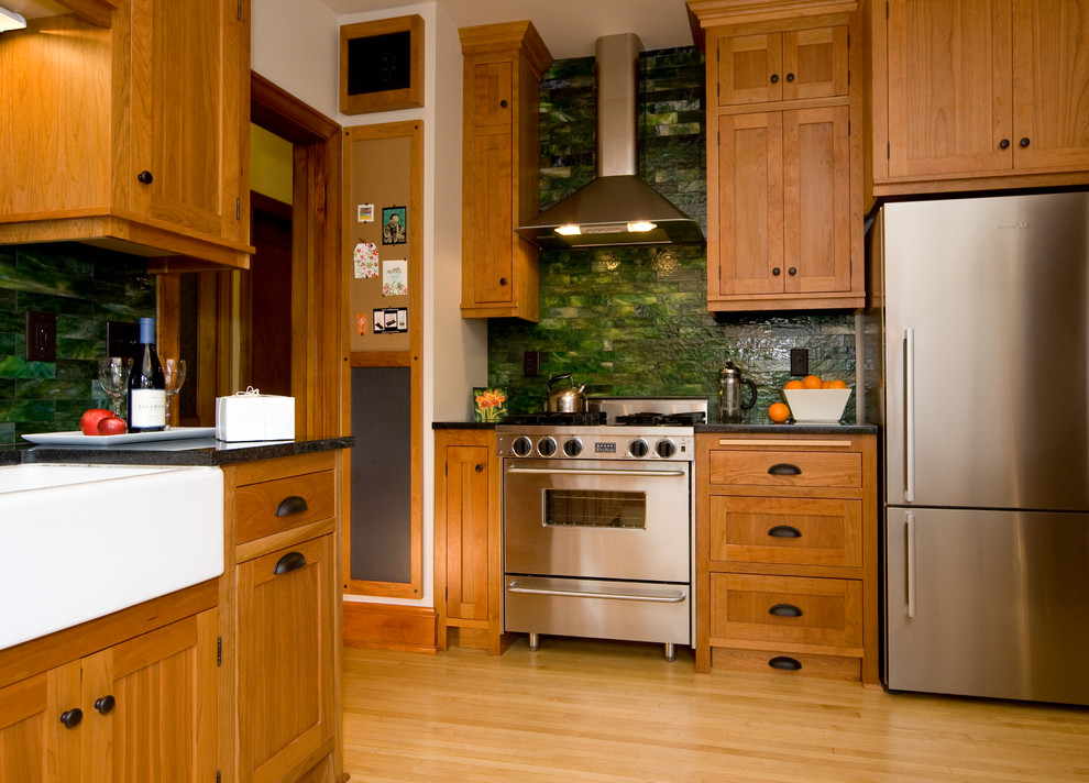 Bungalow Kitchen - Craftsman - Kitchen - Milwaukee - by Summit Design ...