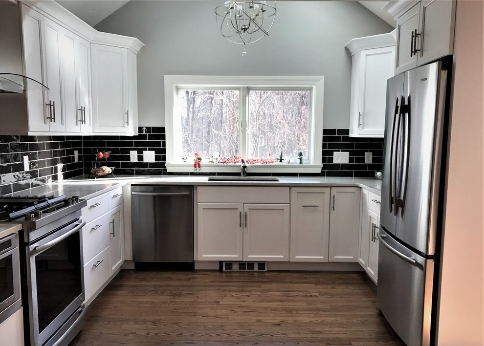 Cabico Essence, Maki - Contemporary - Kitchen - Boston - by Mid-State ...