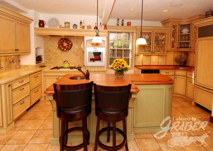 Cabinets by Graber Kitchen Projects - Traditional - Kitchen ...