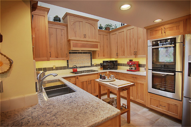 Caesar Stone 3cm Himalayan Moon - Traditional - Kitchen - Portland - by ...