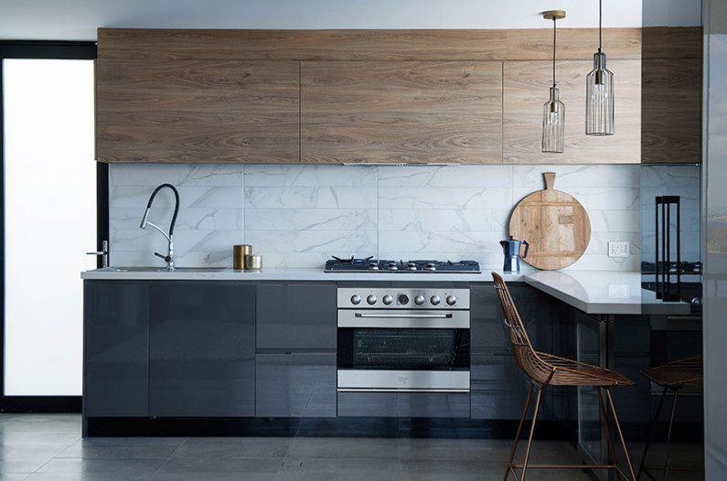 Caesarstone Raw Concrete, Emperadoro, Calacatta Nuvo & Statuario ...