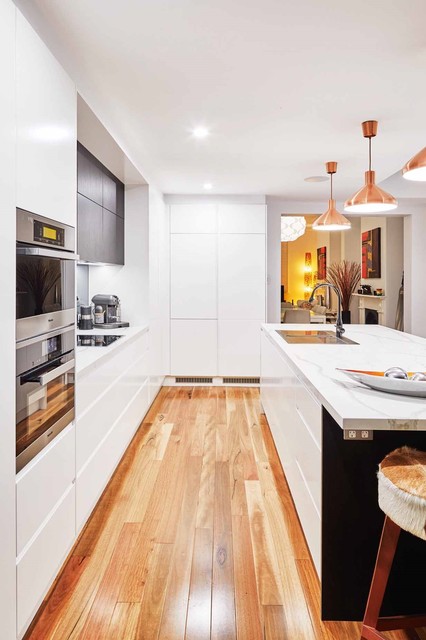 Calacatta Blanco bench enhances functionality in timeless kitchen ...