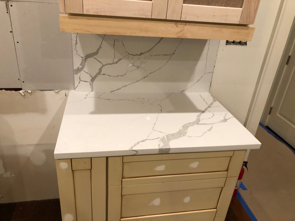 CALACATTA WHITE QUARTZ WITH THROUGH BODY VEINS - Modern - Kitchen ...