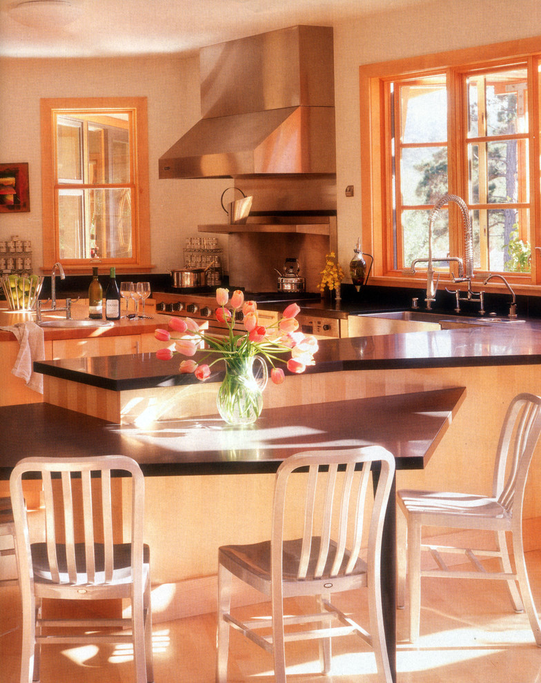 California Home & Design Featured Kitchen - Klassisch - Küche - San ...