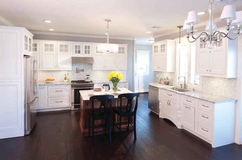 Candlelight Cabinetry Kitchen 4 - Kitchen - New York - by Kitchen World ...