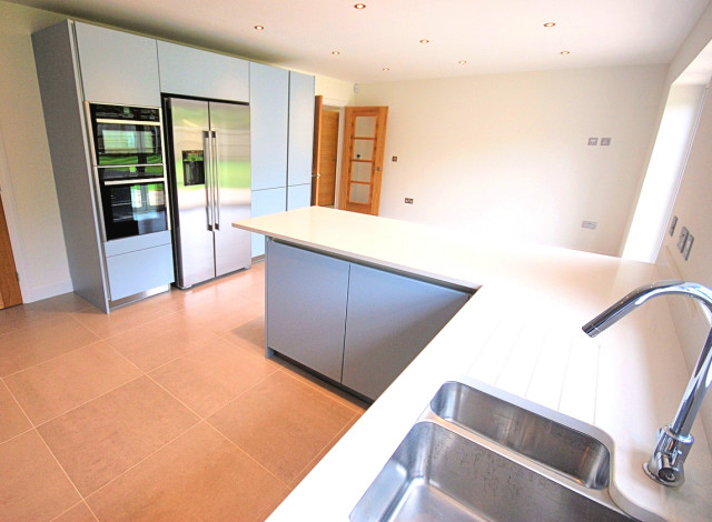 Canyon Wood & Nordic Blue Kitchen - Contemporain - Cuisine ...