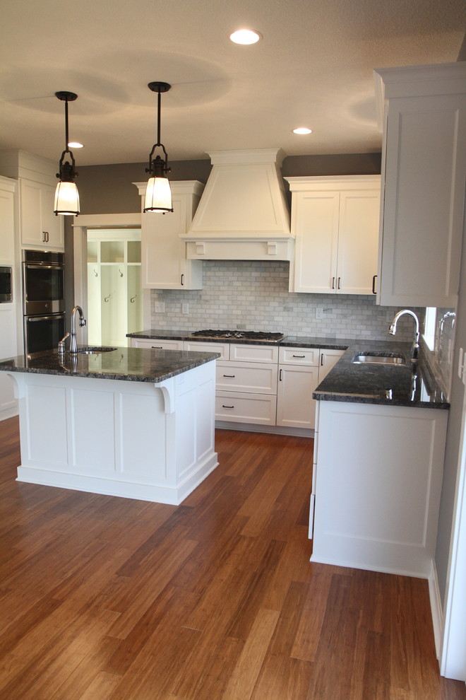 Cape Cod Kitchen - Traditional - Kitchen - Minneapolis - by Design ...