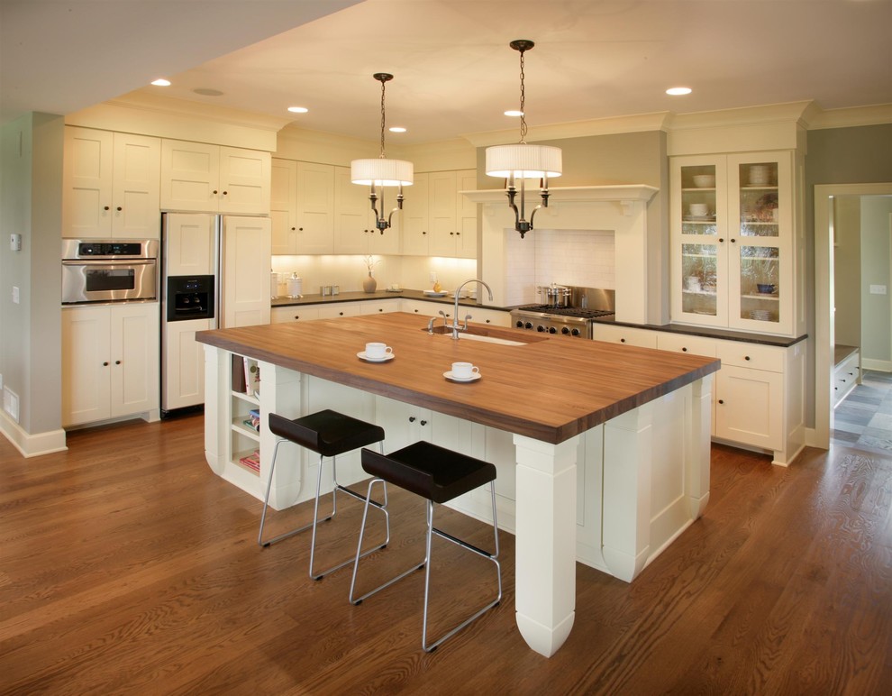 Cape Cod Shingle Style Kitchen - Traditional - Kitchen - Minneapolis ...
