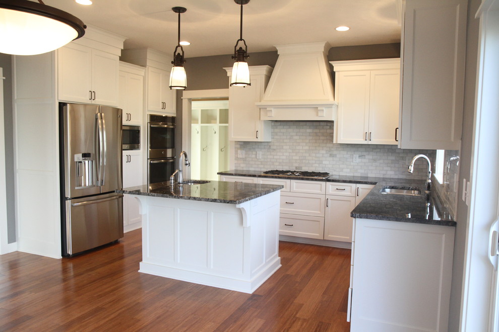 Cape Cod Style Kitchen - Traditional - Kitchen - Minneapolis - by ...