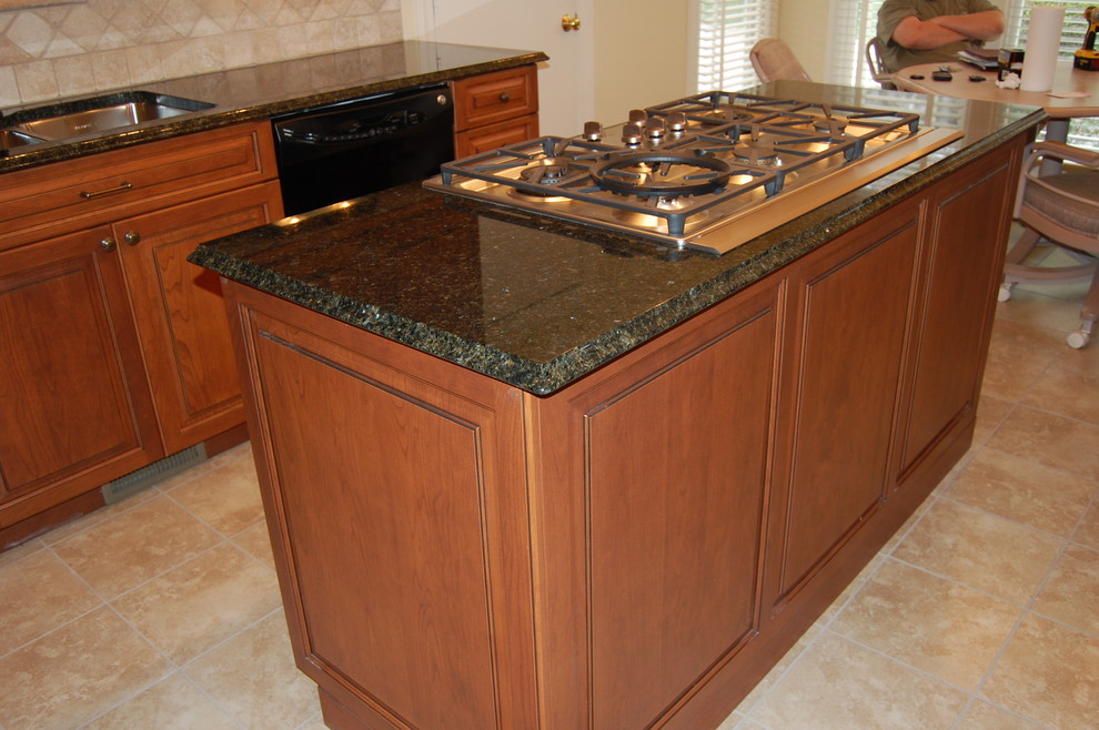 Cardinal Kitchen - Traditional - Kitchen - Raleigh - by SR Design Group ...