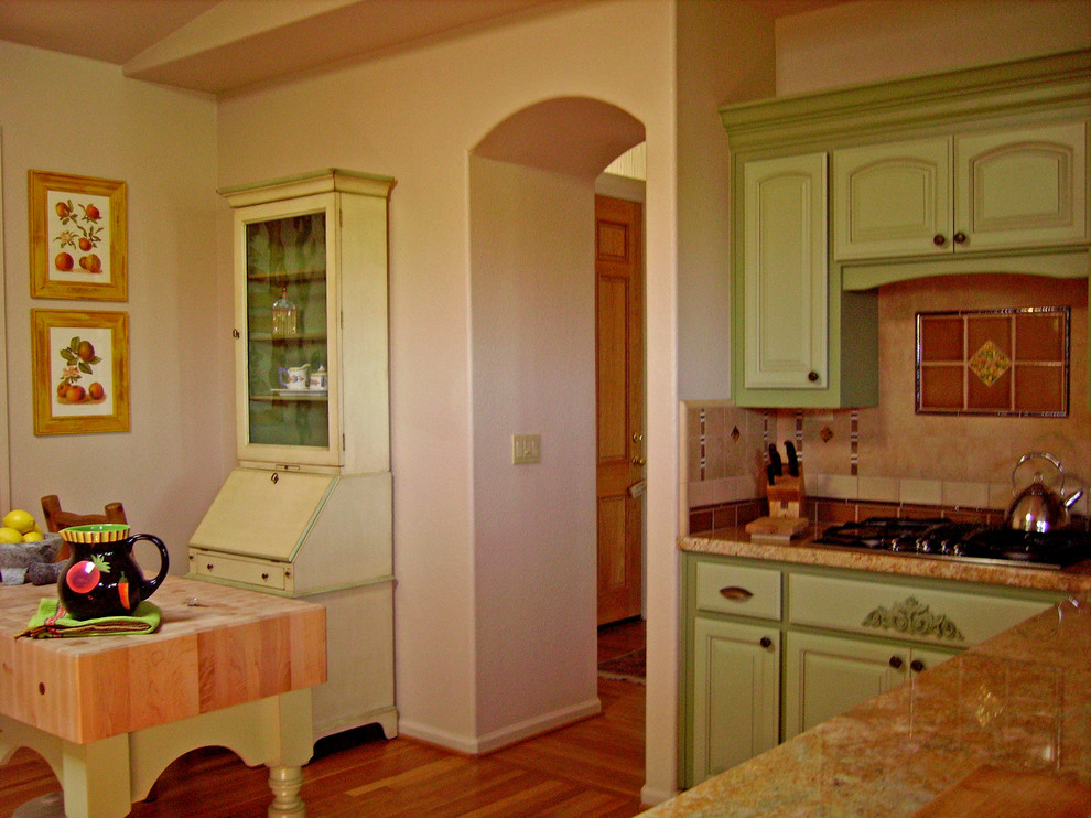 Carmel Valley Ranch Condo - Farmhouse - Kitchen - San Francisco - by T ...