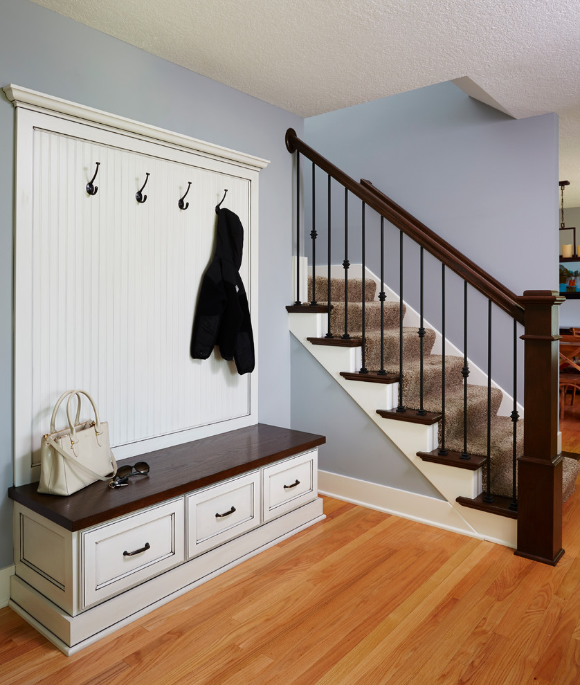 Chanhassen Kitchen - Farmhouse - Kitchen - Minneapolis - by Molly Howe ...