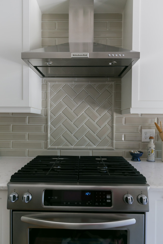 Charleston | Cottage Style | Kitchen Design - Beach Style - Kitchen ...