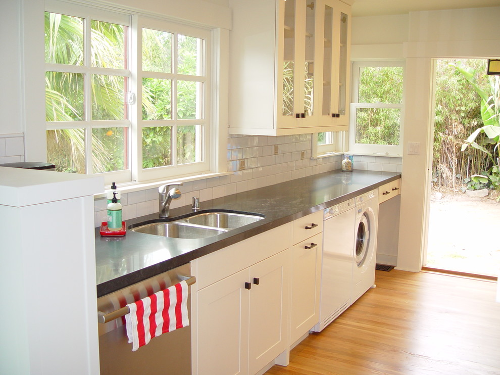 Charming Santa Barbara Cottage - Kitchen - Santa Barbara - by DesignArt ...
