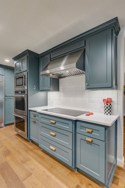 Chef's Dream Kitchen in Ridglea Country Club - Kitchen - Dallas - by B ...