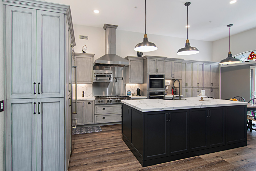 Chef's Kitchen - Transitional - Kitchen - San Diego - by Mathis Custom ...