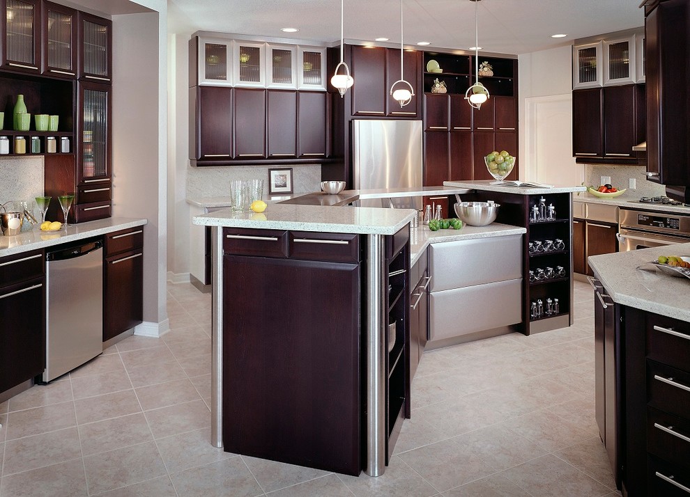 Chelsea Model - Kitchen - Ottawa - by Laurysen Kitchens Ltd. | Houzz UK