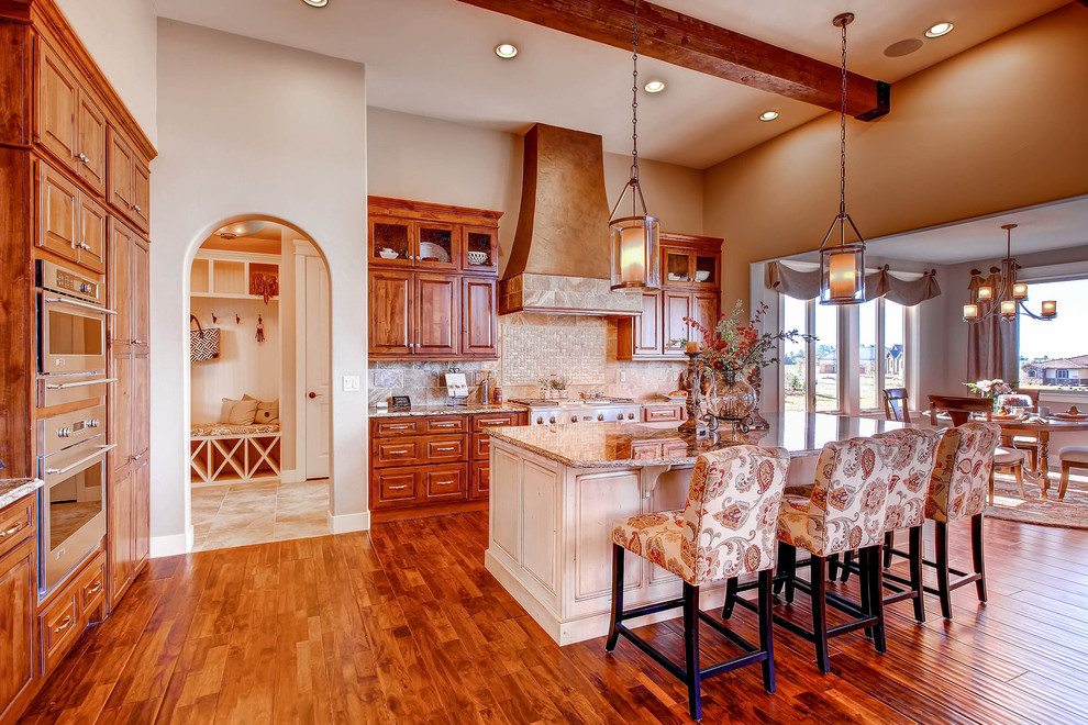 Chimney Hood Kitchen - Clásico - Cocina - Dénver - de SCHROLL CABINETS ...