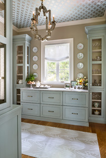 China Pantry - Traditional - Kitchen - DC Metro - by Aidan Design | Houzz