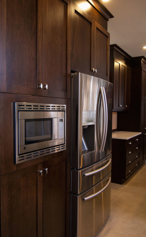 Chocolate and Vanilla Shaker Kitchen - Transitional - Kitchen - Ottawa ...
