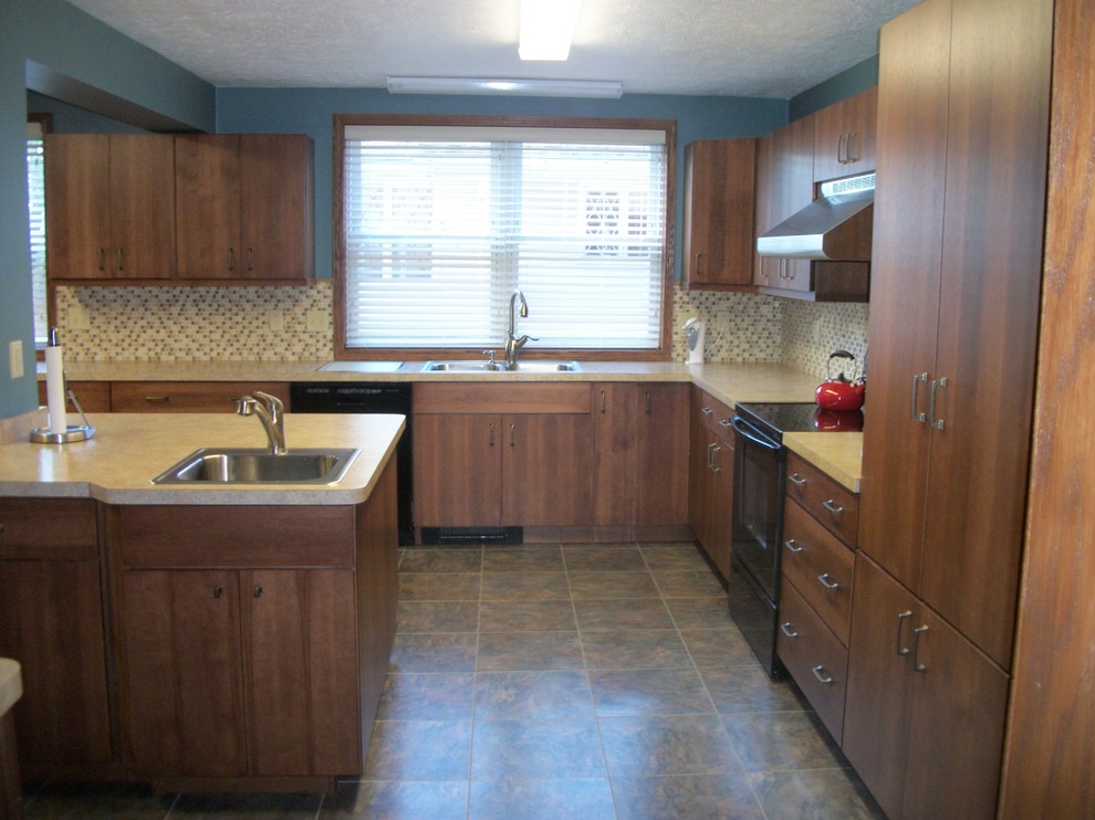 Church Kitchen - Traditional - Kitchen - Cleveland - by Cabinet-S-Top ...