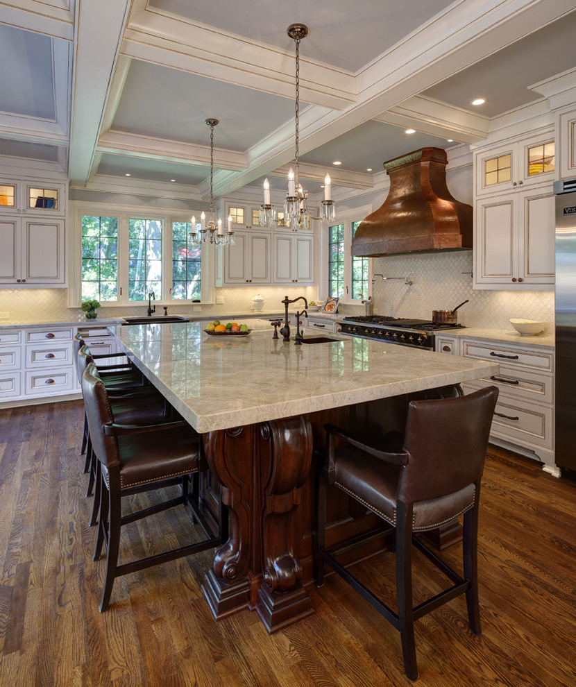 Circle Drive Kitchen #2 - Traditional - Kitchen - Milwaukee - by HB ...