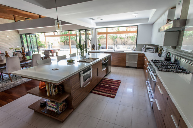 Clark - Rustic - Kitchen - Los Angeles - by IR Architects | Houzz