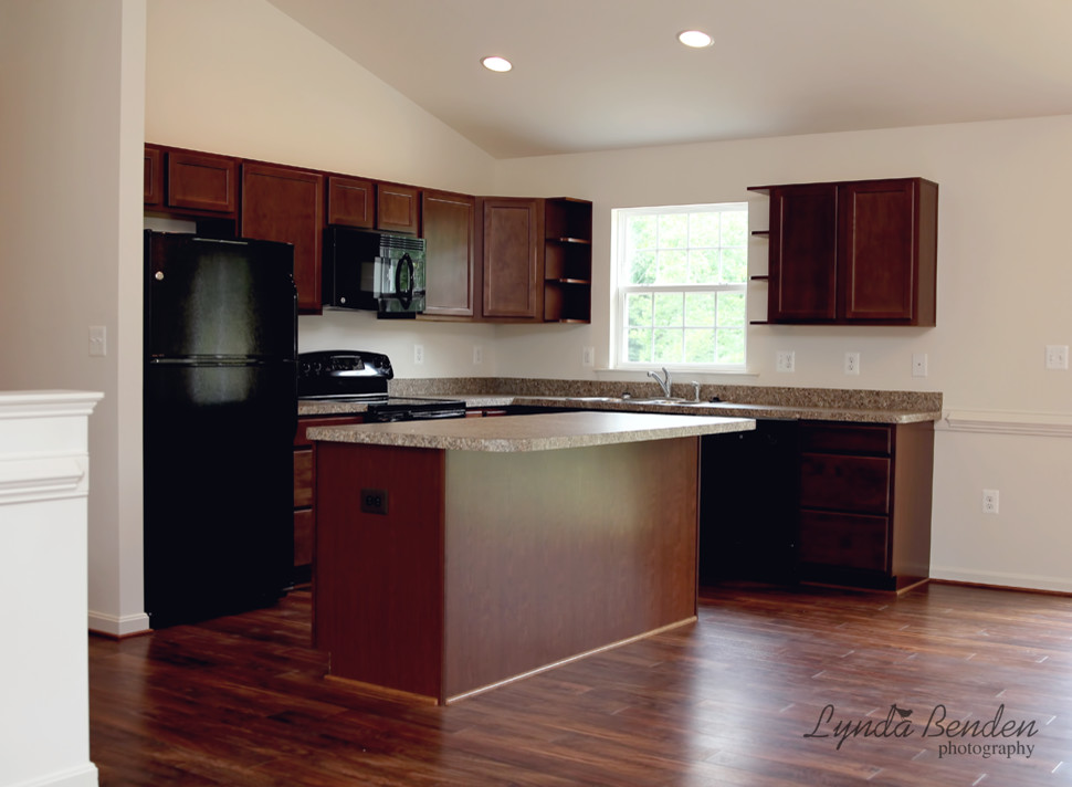 Clarksville Model Split Foyer Design - Traditional - Kitchen - DC Metro ...