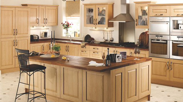 Classic Chestnut Style Kitchen - Rustic - Kitchen - Hampshire | Houzz UK