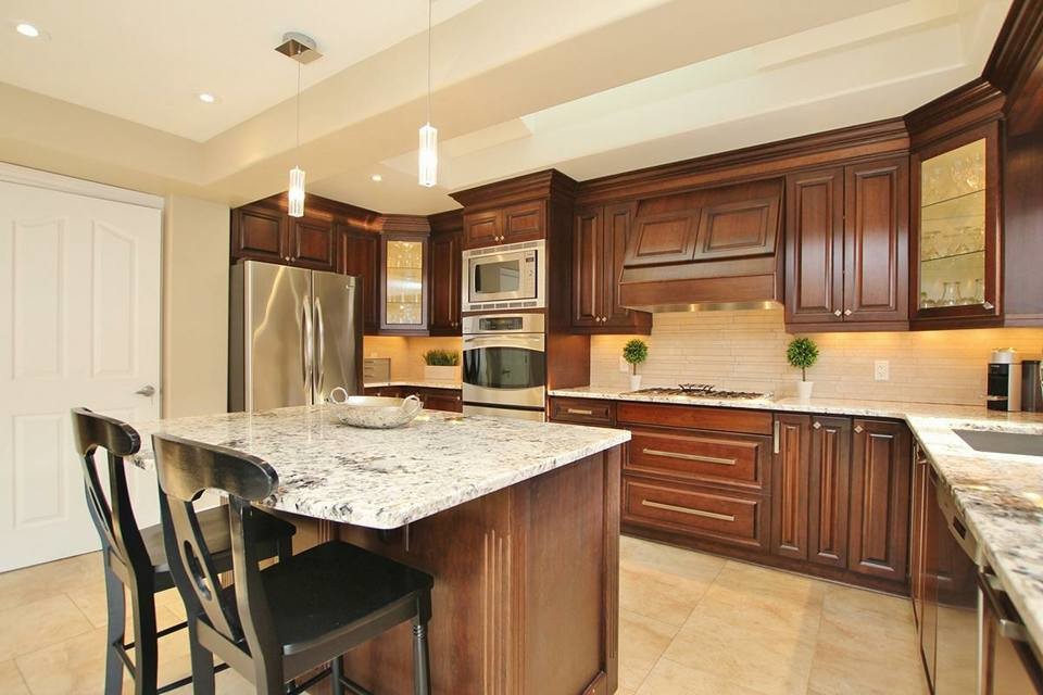 Classic Kitchen - Traditional - Kitchen - Toronto - by Cutwell Kitchen ...