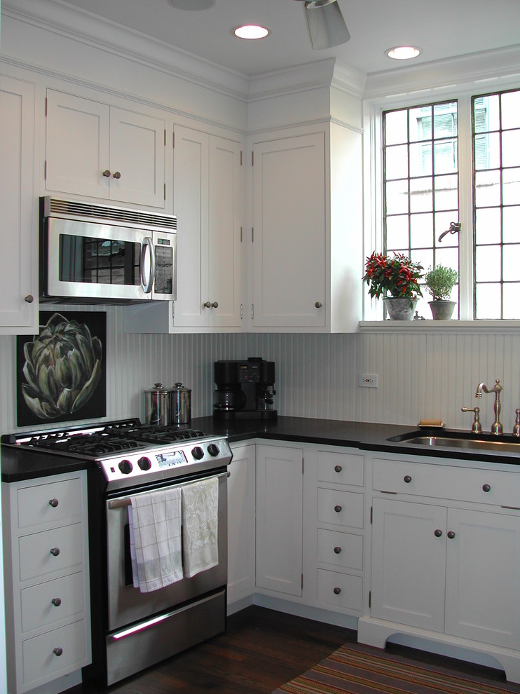 Classic Kitchens - Traditional - Kitchen - Chicago - by Chester ...