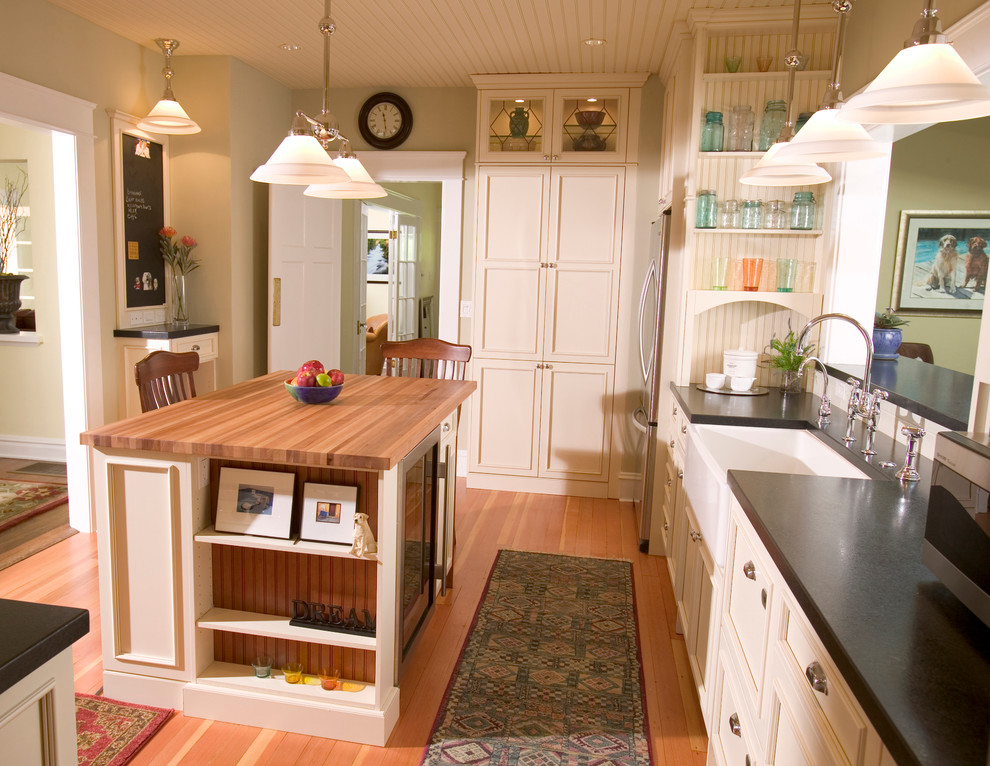Classic Portland Home - Traditional - Kitchen - Portland - by Neil ...