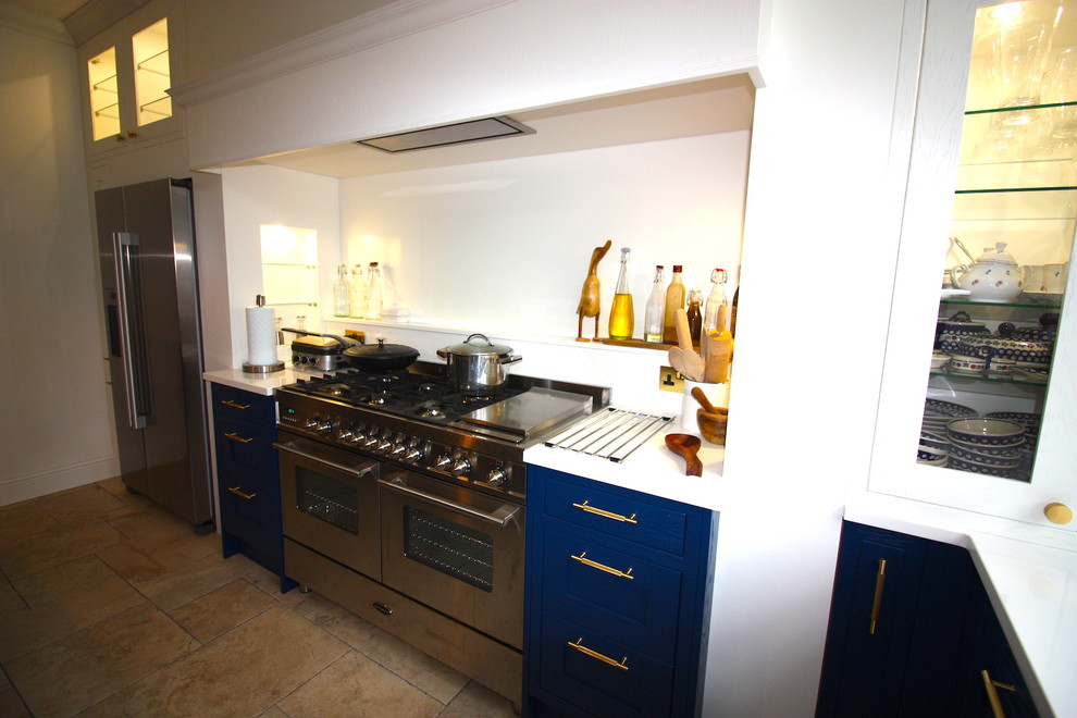 Classic Shaker Kitchen for Grade II Listed Old School House ...