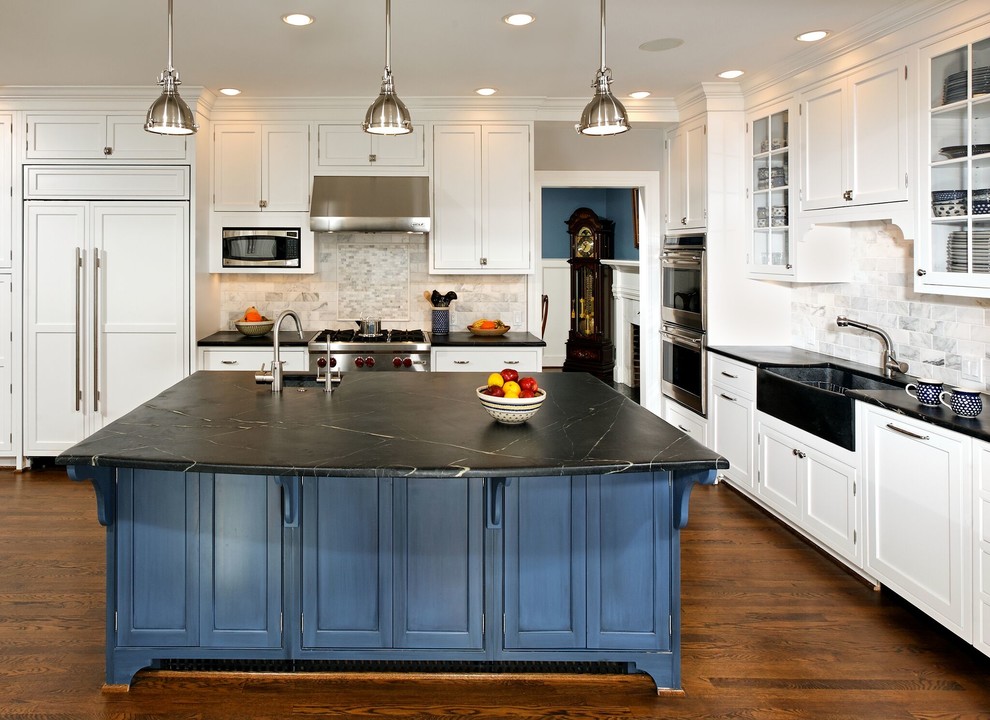 CLASSIC TWO-TONE KITCHEN - Traditional - Kitchen - DC Metro - by ...