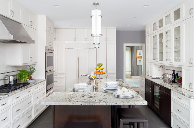 Classic U-Shaped Kitchen - Classique Chic - Cuisine - Baltimore - par ...