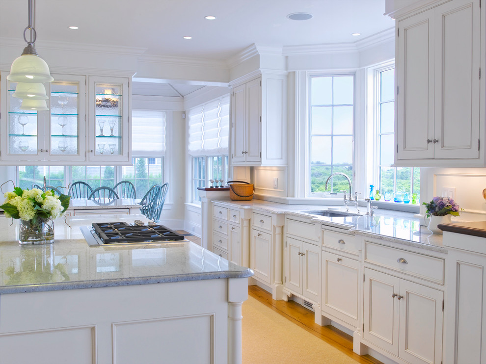 Classic White Kitchen - Traditional - Kitchen - by CWP Cabinetry | Houzz