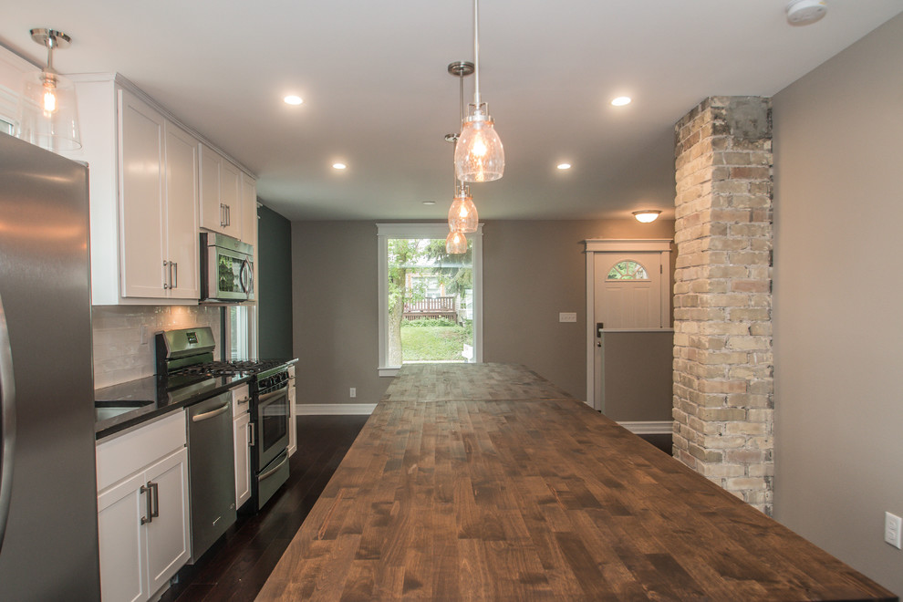 Clement Kitchen - Modern - Kitchen - Milwaukee - by Romens Rehab | Houzz