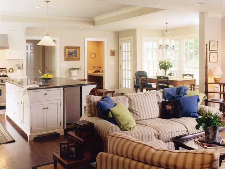 Colonial Face for a Sideways Ranch - Traditional - Kitchen - New York ...