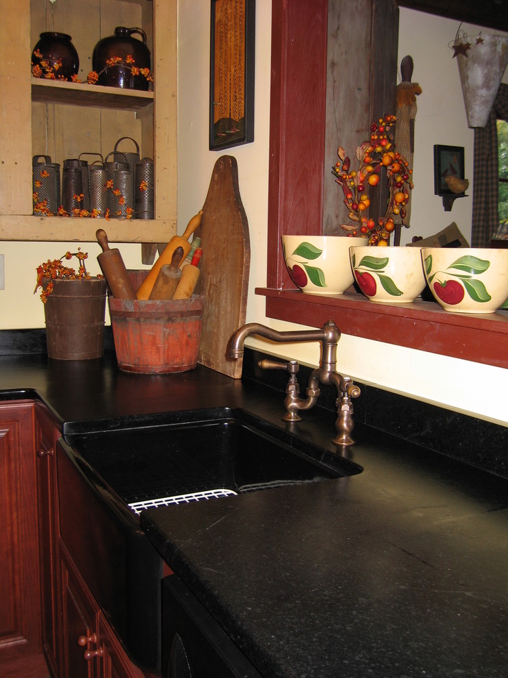 Colonial Kitchen - Traditional - Kitchen - Philadelphia - by Design ...