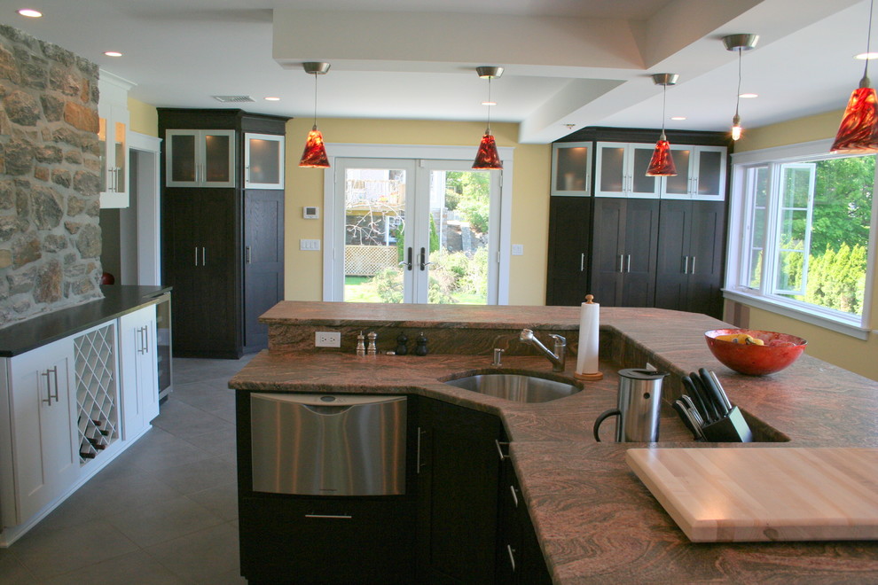 Colonial style - Traditional - Kitchen - New York - by Royal Kitchens ...