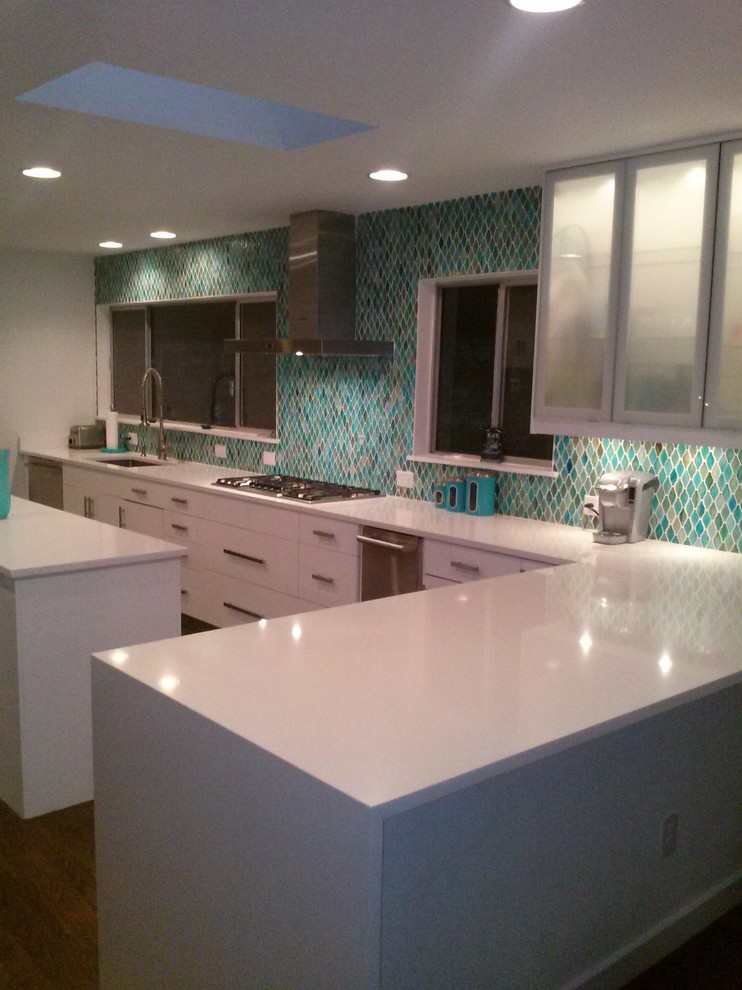 COMPAC Absolut Blanc Countertops - Midcentury - Kitchen - Atlanta - by ...