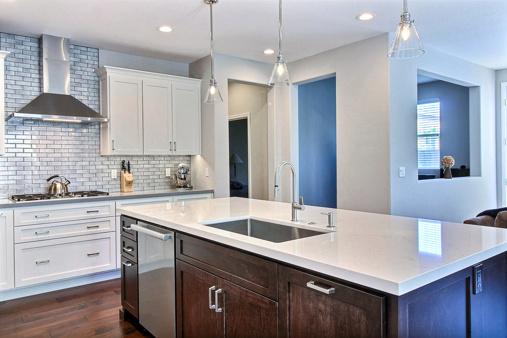 Kitchen Island and Stovetop - Modern - Kitchen - San Francisco - by ...