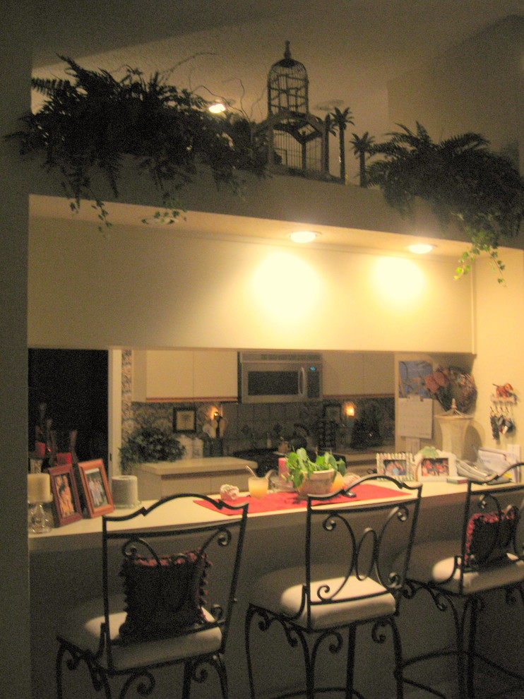 Congested kitchen - Traditional - Kitchen - Tampa - by Custom ...