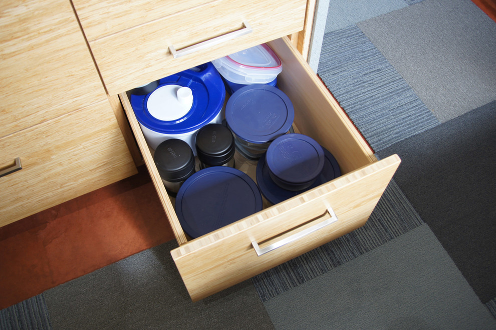 Container drawer - Contemporary - Kitchen - Raleigh - by Sophie Piesse ...