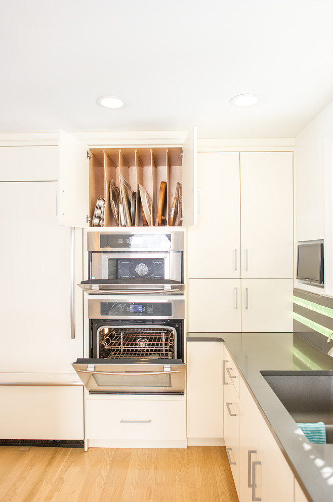 Contemporary Flair - Kitchen - Philadelphia - by Adelphi Kitchens and ...