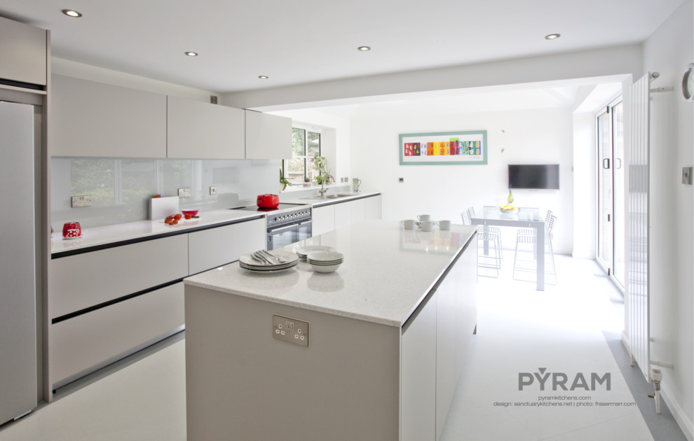 Contemporary handleless kitchen in light grey - Contemporary - Kitchen ...