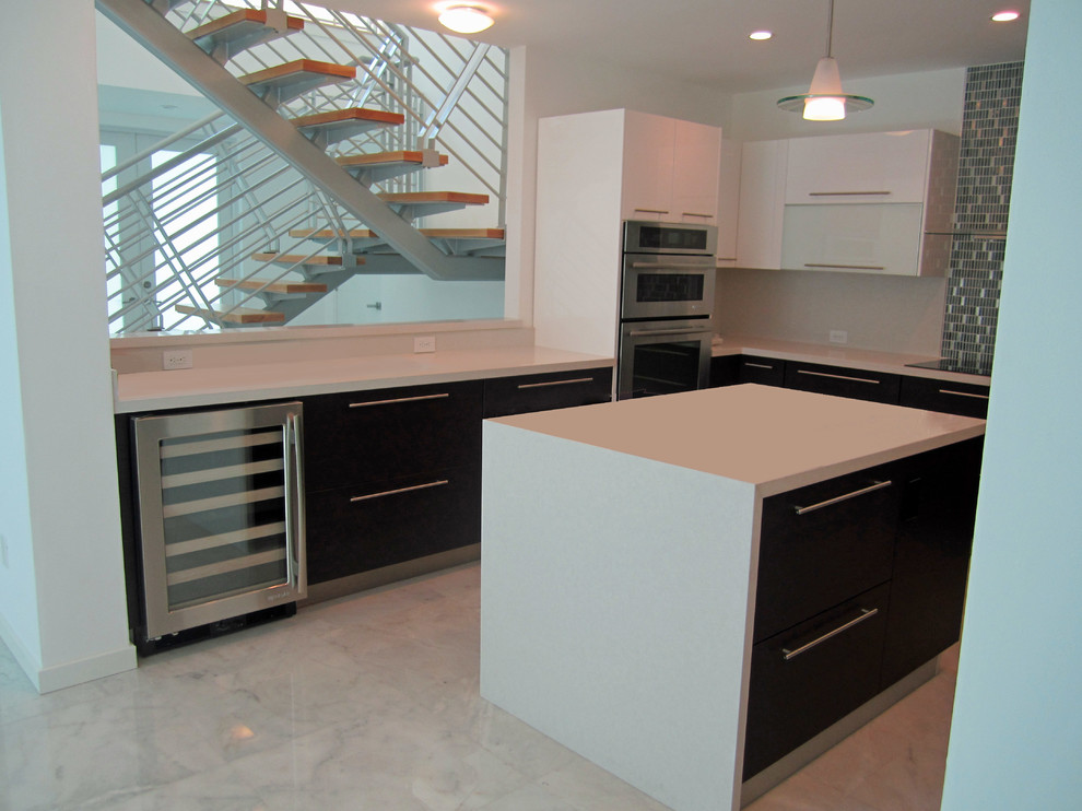 Contemporary home in Coconut Groove - Contemporary - Kitchen - Miami ...