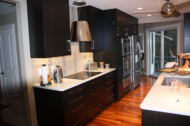 Contemporary Kitchen Bump-out - Contemporain - Cuisine - New York - par ...
